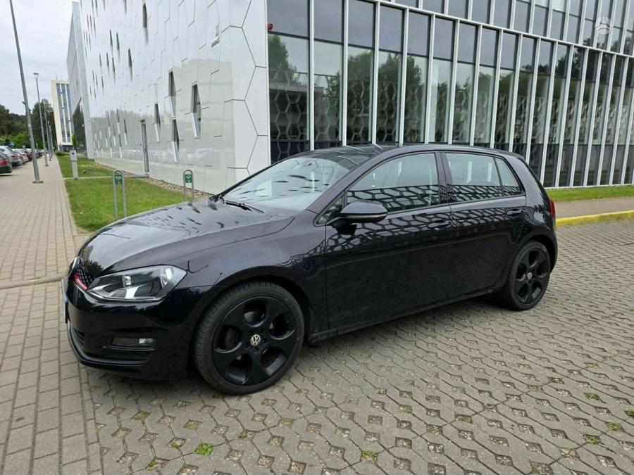 Melns Volkswagen Golf 2014 Viļņa, ar dzinēja tilpumu 1.40 L un nobraukumu 210 tūkst. km par 7700 €, foto 4 vietnē AUTOMOTO.COM.LV