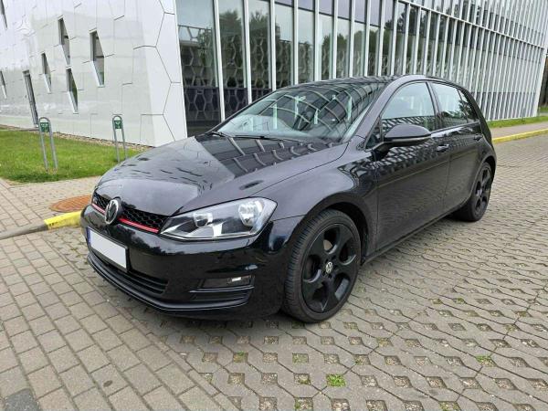 Black Volkswagen Golf 2014 in Vilnius, with an engine capacity of 1.40 L and mileage of 210 thousand km for 7700 €, photo 4 on AUTOMOTO.COM.LV