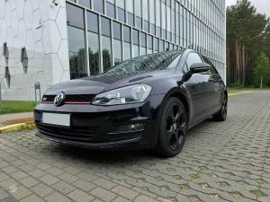 Melns Volkswagen Golf 2014 Viļņa, ar dzinēja tilpumu 1.40 L un nobraukumu 210 tūkst. km par 7700 €, foto 6 vietnē AUTOMOTO.COM.LV