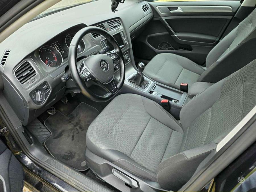 Melns Volkswagen Golf 2014 Viļņa, ar dzinēja tilpumu 1.40 L un nobraukumu 210 tūkst. km par 7700 €, foto 18 vietnē AUTOMOTO.COM.LV