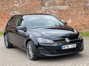Black Volkswagen Golf 2014 in Kedainiai, with an engine capacity of 1.97 L and mileage of 227 thousand km for 6900 €, photo 3 on AUTOMOTO.COM.LV