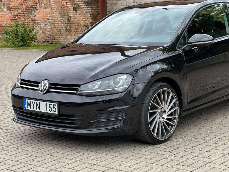 Black Volkswagen Golf 2014 in Kedainiai, with an engine capacity of 1.97 L and mileage of 227 thousand km for 6900 €, photo 5 on AUTOMOTO.COM.LV