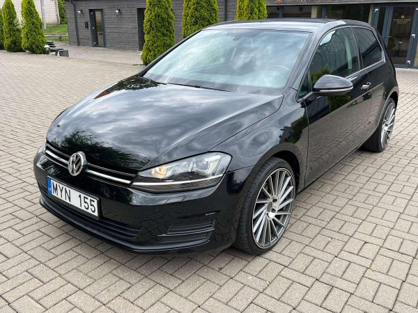 Black Volkswagen Golf 2014 in Kedainiai, with an engine capacity of 1.97 L and mileage of 227 thousand km for 6900 €, photo 8 on AUTOMOTO.COM.LV