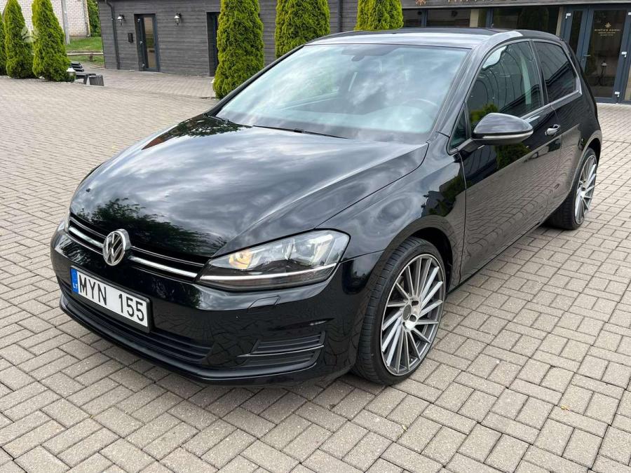 Black Volkswagen Golf 2014 in Kedainiai, with an engine capacity of 1.97 L and mileage of 227 thousand km for 6900 €, photo 8 on AUTOMOTO.COM.LV