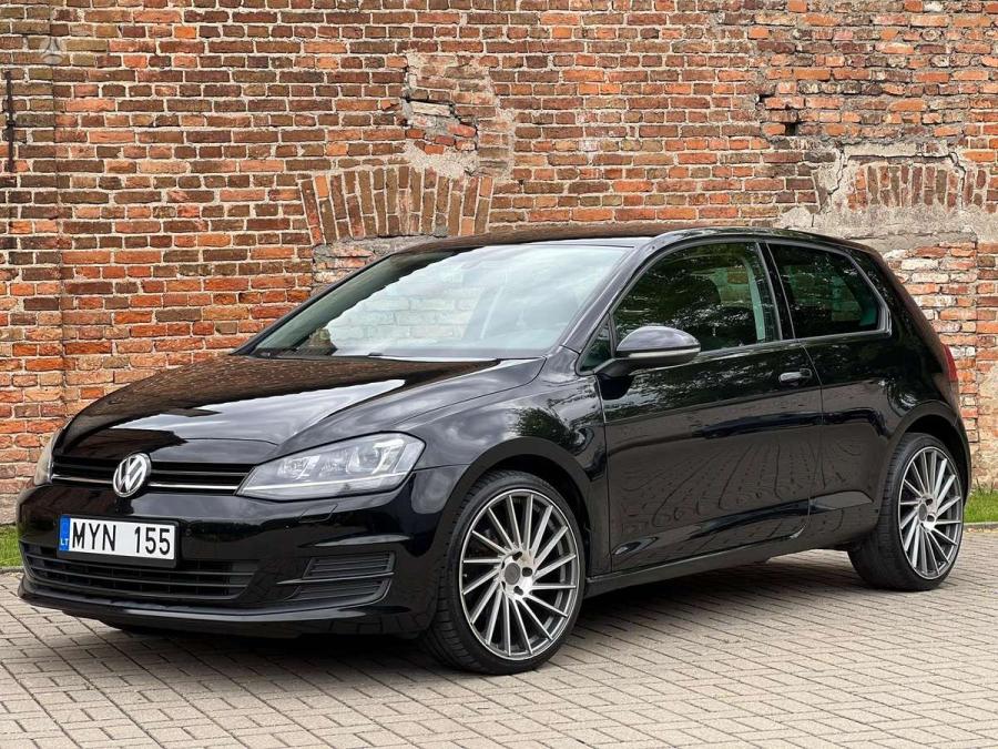 Black Volkswagen Golf 2014 in Kedainiai, with an engine capacity of 1.97 L and mileage of 227 thousand km for 6900 €, photo 10 on AUTOMOTO.COM.LV