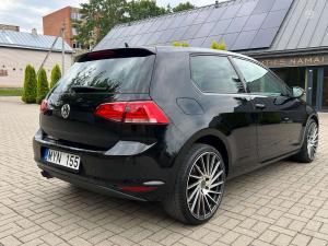 Black Volkswagen Golf 2014 in Kedainiai, with an engine capacity of 1.97 L and mileage of 227 thousand km for 6900 €, photo 13 on AUTOMOTO.COM.LV