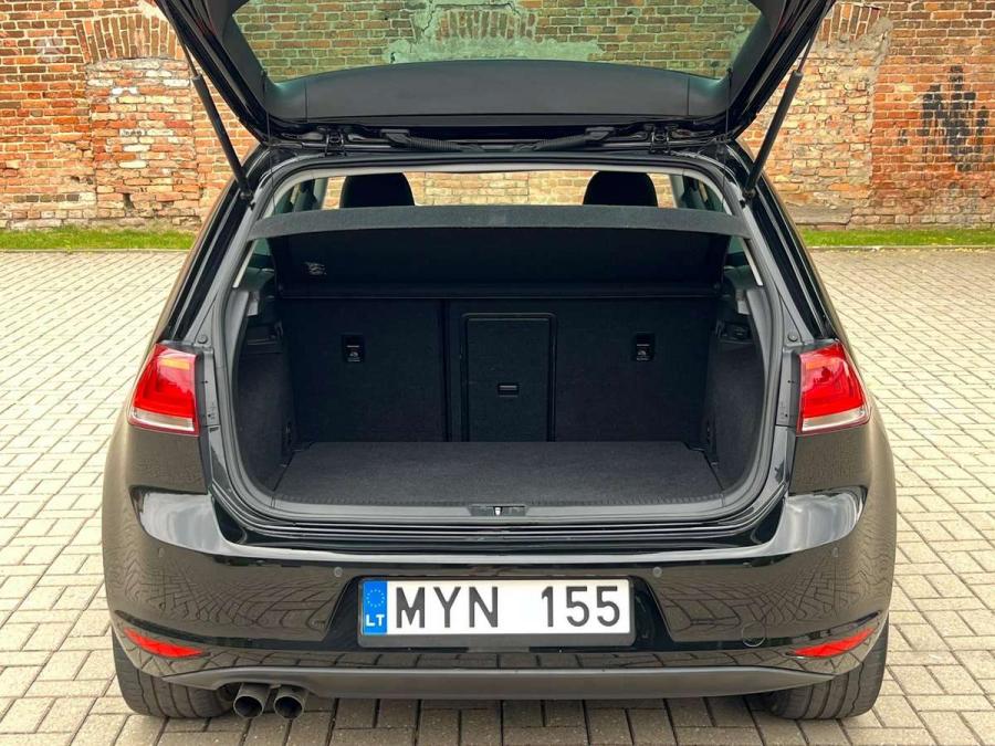 Black Volkswagen Golf 2014 in Kedainiai, with an engine capacity of 1.97 L and mileage of 227 thousand km for 6900 €, photo 18 on AUTOMOTO.COM.LV