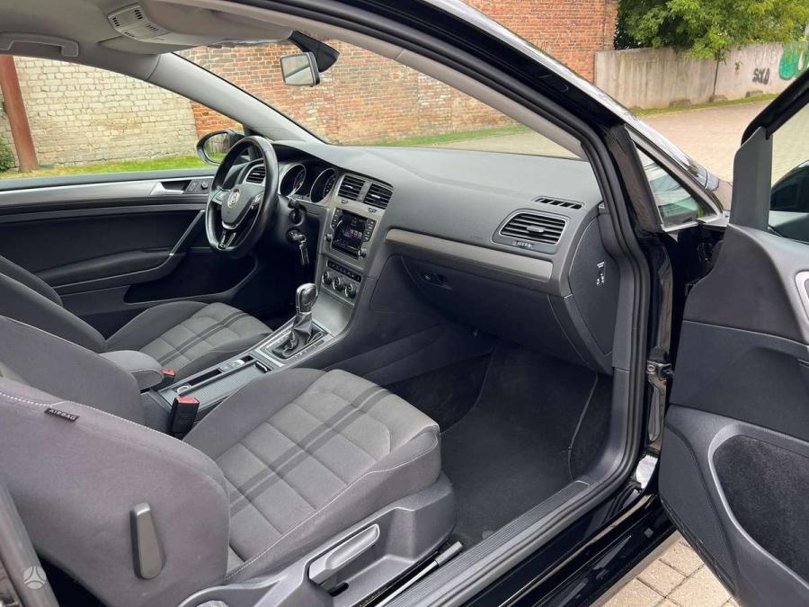Black Volkswagen Golf 2014 in Kedainiai, with an engine capacity of 1.97 L and mileage of 227 thousand km for 6900 €, photo 23 on AUTOMOTO.COM.LV