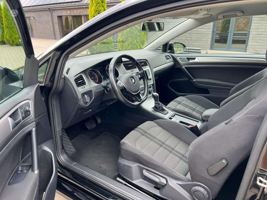 Black Volkswagen Golf 2014 in Kedainiai, with an engine capacity of 1.97 L and mileage of 227 thousand km for 6900 €, photo 24 on AUTOMOTO.COM.LV