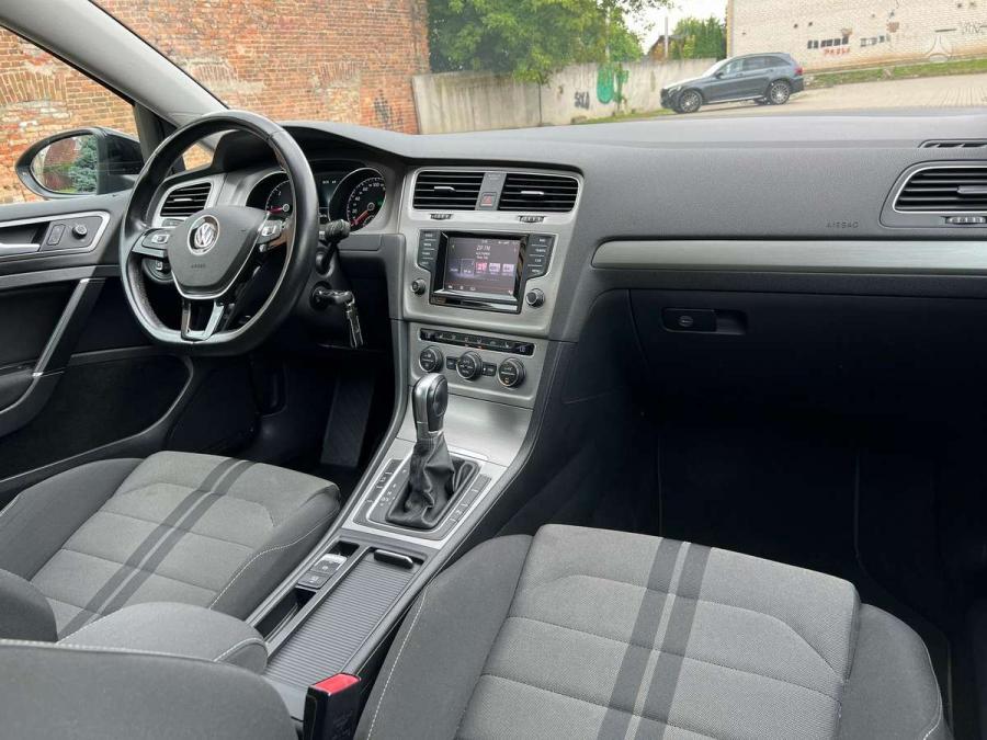 Black Volkswagen Golf 2014 in Kedainiai, with an engine capacity of 1.97 L and mileage of 227 thousand km for 6900 €, photo 26 on AUTOMOTO.COM.LV