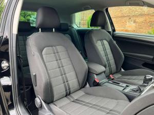 Black Volkswagen Golf 2014 in Kedainiai, with an engine capacity of 1.97 L and mileage of 227 thousand km for 6900 €, photo 31 on AUTOMOTO.COM.LV