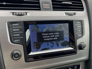 Black Volkswagen Golf 2014 in Kedainiai, with an engine capacity of 1.97 L and mileage of 227 thousand km for 6900 €, photo 37 on AUTOMOTO.COM.LV