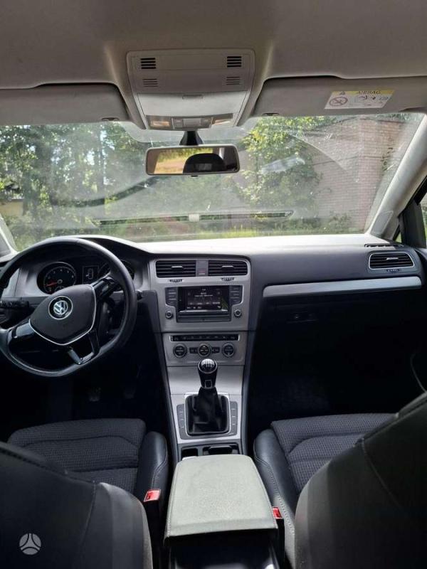 Melns Volkswagen Golf 2014 Panevēža, ar dzinēja tilpumu 1.20 L un nobraukumu 130 tūkst. km par 7150 €, foto 6 vietnē AUTOMOTO.COM.LV