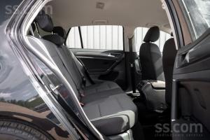 Melns Volkswagen Golf 2014 Talsi, ar dzinēja tilpumu 2.00 L un nobraukumu 163 tūkst. km par 7450 €, foto 12 vietnē AUTOMOTO.COM.LV