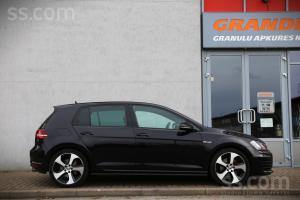 Melns Volkswagen Golf 2014 Rīga, ar dzinēja tilpumu 2.00 L un nobraukumu 191 tūkst. km par 12495 €, foto 4 vietnē AUTOMOTO.COM.LV