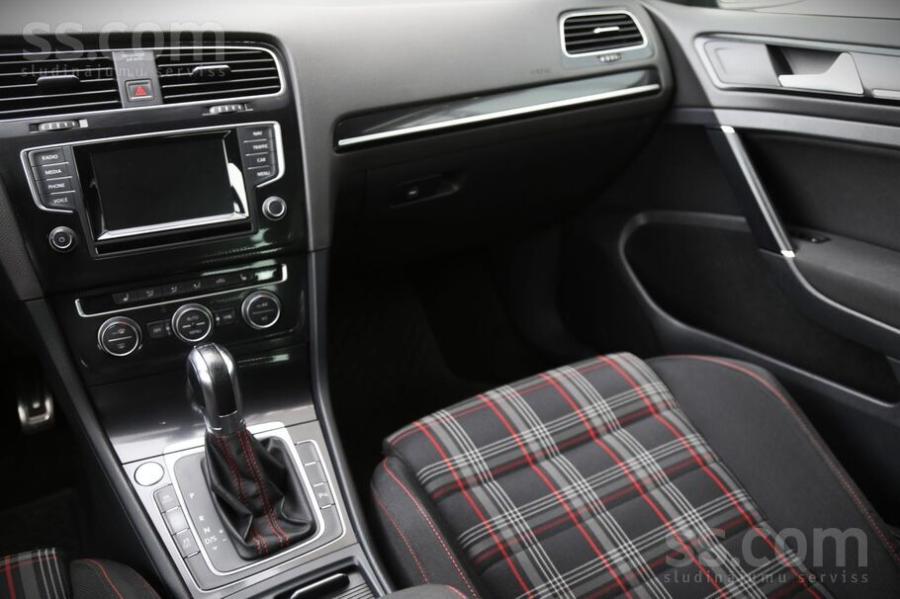 Melns Volkswagen Golf 2014 Rīga, ar dzinēja tilpumu 2.00 L un nobraukumu 191 tūkst. km par 12495 €, foto 13 vietnē AUTOMOTO.COM.LV