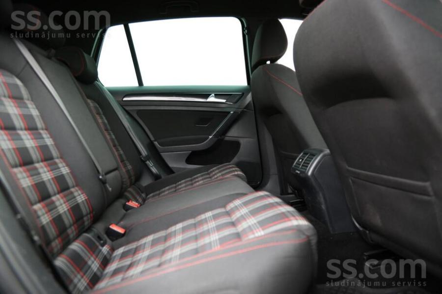 Melns Volkswagen Golf 2014 Rīga, ar dzinēja tilpumu 2.00 L un nobraukumu 191 tūkst. km par 12495 €, foto 21 vietnē AUTOMOTO.COM.LV