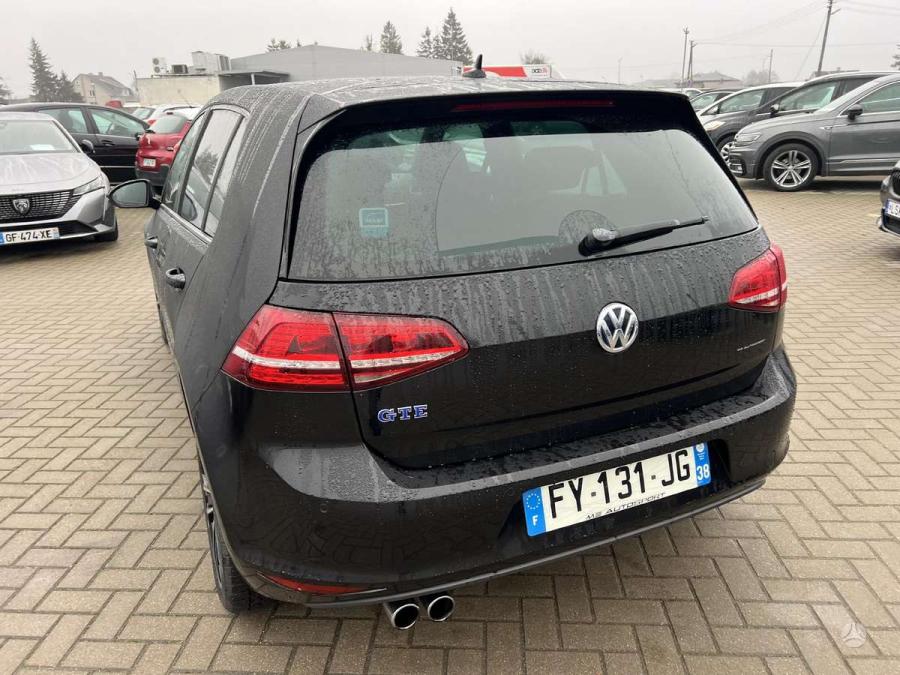 Melns Volkswagen Golf 2015 Tauragė, ar dzinēja tilpumu 1.40 L un nobraukumu 126 tūkst. km par 9500 €, foto 7 vietnē AUTOMOTO.COM.LV