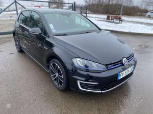 Melns Volkswagen Golf 2015 Tauragė, ar dzinēja tilpumu 1.40 L un nobraukumu 127 tūkst. km par 9700 €, foto 2 vietnē AUTOMOTO.COM.LV