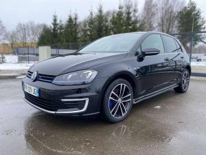 Melns Volkswagen Golf 2015 Tauragė, ar dzinēja tilpumu 1.40 L un nobraukumu 127 tūkst. km par 9700 €, foto 3 vietnē AUTOMOTO.COM.LV