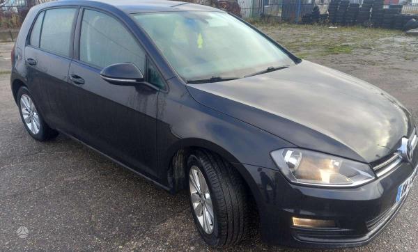 Black Volkswagen Golf 2015 in Panevezys, with an engine capacity of 1.60 L and mileage of 201 thousand km for 5950 €, photo 2 on AUTOMOTO.COM.LV