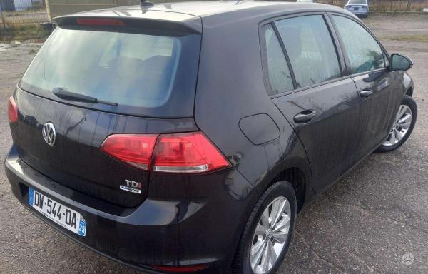 Black Volkswagen Golf 2015 in Panevezys, with an engine capacity of 1.60 L and mileage of 201 thousand km for 5950 €, photo 3 on AUTOMOTO.COM.LV