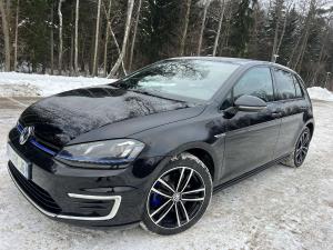 Black Volkswagen Golf 2015 in Vilnius, with an engine capacity of 1.40 L and mileage of 128 thousand km for 10700 €, photo 4 on AUTOMOTO.COM.LV