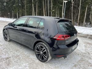 Black Volkswagen Golf 2015 in Vilnius, with an engine capacity of 1.40 L and mileage of 128 thousand km for 10700 €, photo 6 on AUTOMOTO.COM.LV