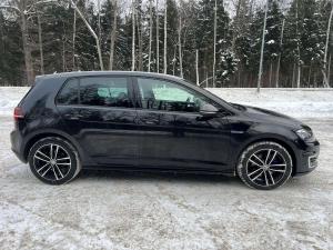 Black Volkswagen Golf 2015 in Vilnius, with an engine capacity of 1.40 L and mileage of 128 thousand km for 10700 €, photo 10 on AUTOMOTO.COM.LV