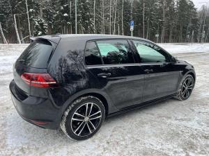 Black Volkswagen Golf 2015 in Vilnius, with an engine capacity of 1.40 L and mileage of 128 thousand km for 10700 €, photo 11 on AUTOMOTO.COM.LV