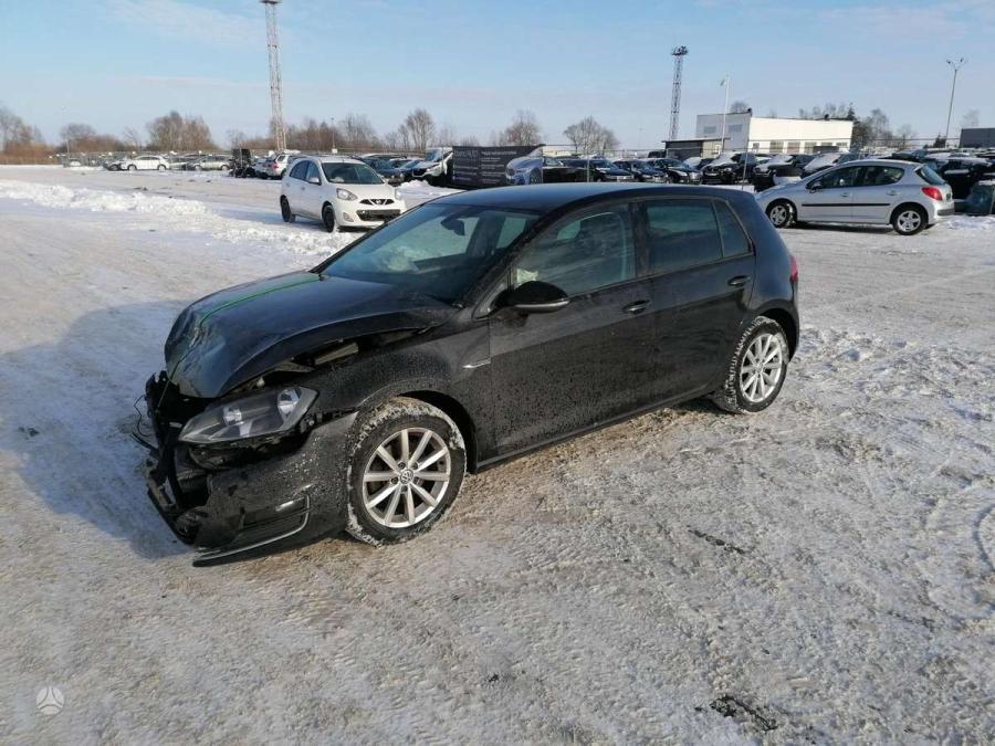 Melns Volkswagen Golf 2015 Marijampole, ar dzinēja tilpumu 1.40 L un nobraukumu 132 tūkst. km par 2450 €, foto 1 vietnē AUTOMOTO.COM.LV