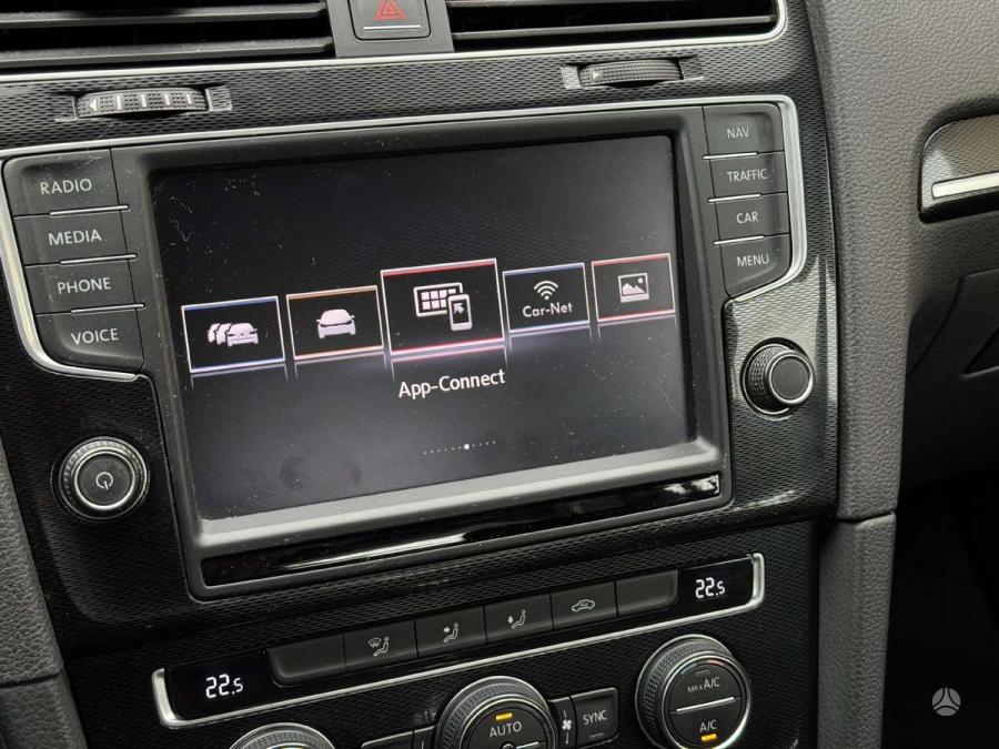 Black Volkswagen Golf 2015 in Vilnius, with an engine capacity of 1.40 L and mileage of 273 thousand km for 7500 €, photo 22 on AUTOMOTO.COM.LV