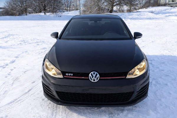 Black Volkswagen Golf 2015 in Siauliai, with an engine capacity of 1.98 L and mileage of 111 thousand km for 13500 €, photo 2 on AUTOMOTO.COM.LV