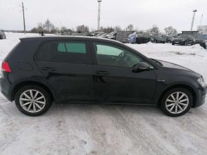 Black Volkswagen Golf 2015 in Marijampole, with an engine capacity of 1.60 L and mileage of 256 thousand km for 4450 €, photo 4 on AUTOMOTO.COM.LV