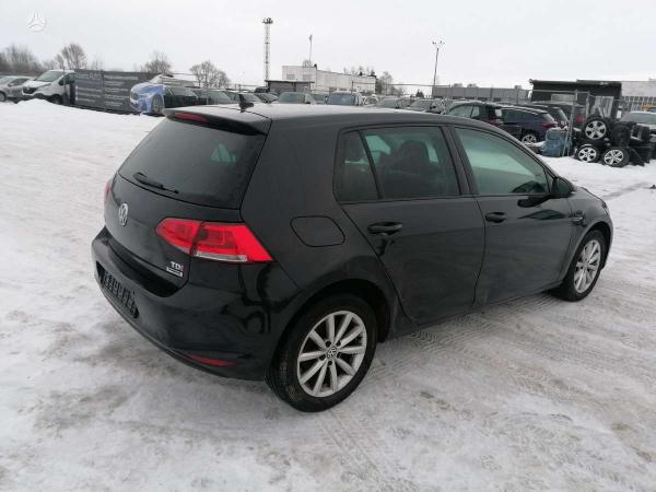 Melns Volkswagen Golf 2015 Marijampole, ar dzinēja tilpumu 1.60 L un nobraukumu 256 tūkst. km par 4450 €, foto 5 vietnē AUTOMOTO.COM.LV