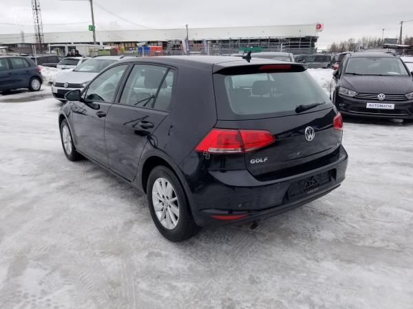 Black Volkswagen Golf 2015 in Kaunas, with an engine capacity of 1.60 L and mileage of 229 thousand km for 7999 €, photo 8 on AUTOMOTO.COM.LV