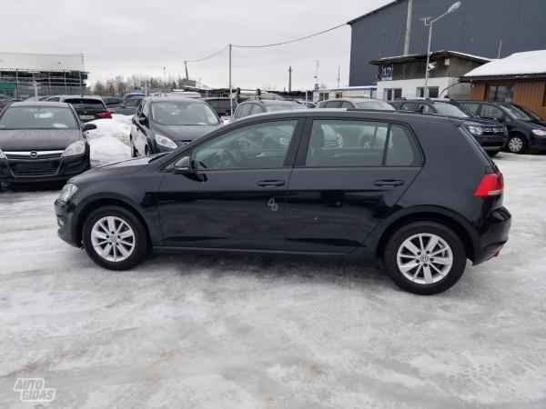 Black Volkswagen Golf 2015 in Kaunas, with an engine capacity of 1.60 L and mileage of 229 thousand km for 7999 €, photo 9 on AUTOMOTO.COM.LV