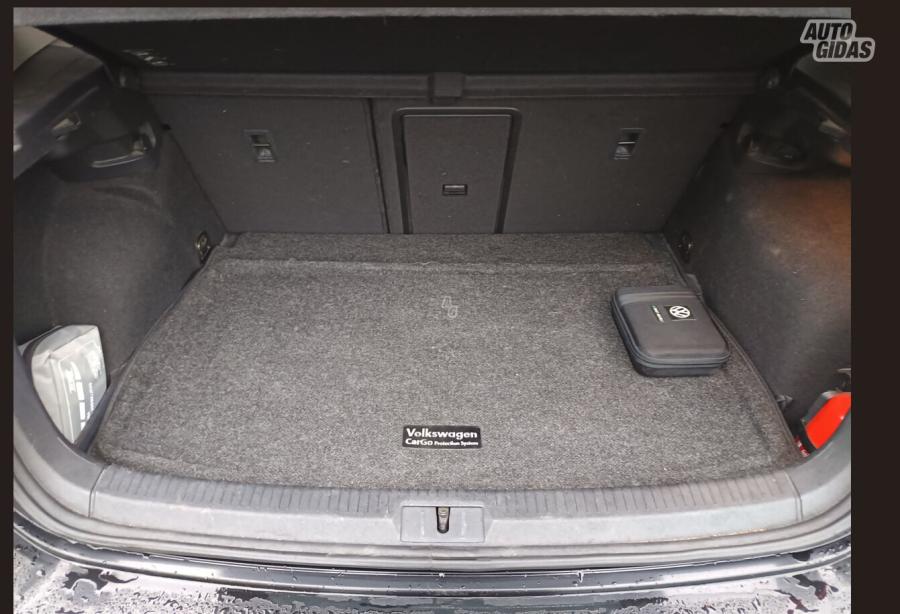 Black Volkswagen Golf 2015 in Kaunas, with an engine capacity of 2.00 L and mileage of 153 thousand km for 6500 €, photo 12 on AUTOMOTO.COM.LV