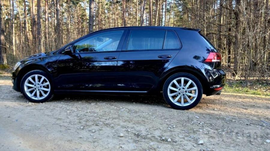 Melns Volkswagen Golf 2015 Ogre, ar dzinēja tilpumu 2.00 L un nobraukumu 330 tūkst. km par 7195 €, foto 3 vietnē AUTOMOTO.COM.LV