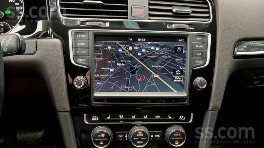 Melns Volkswagen Golf 2015 Ogre, ar dzinēja tilpumu 2.00 L un nobraukumu 331 tūkst. km par 6455 €, foto 15 vietnē AUTOMOTO.COM.LV