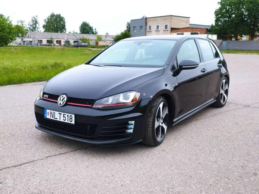 Black Volkswagen Golf 2015 in Siauliai, with an engine capacity of 1.98 L and mileage of 168 thousand km for 12000 €, photo 1 on AUTOMOTO.COM.LV