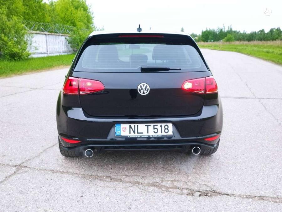 Black Volkswagen Golf 2015 in Siauliai, with an engine capacity of 1.98 L and mileage of 168 thousand km for 12000 €, photo 7 on AUTOMOTO.COM.LV