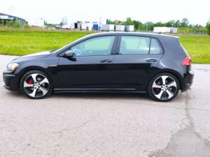 Black Volkswagen Golf 2015 in Siauliai, with an engine capacity of 1.98 L and mileage of 168 thousand km for 12000 €, photo 9 on AUTOMOTO.COM.LV