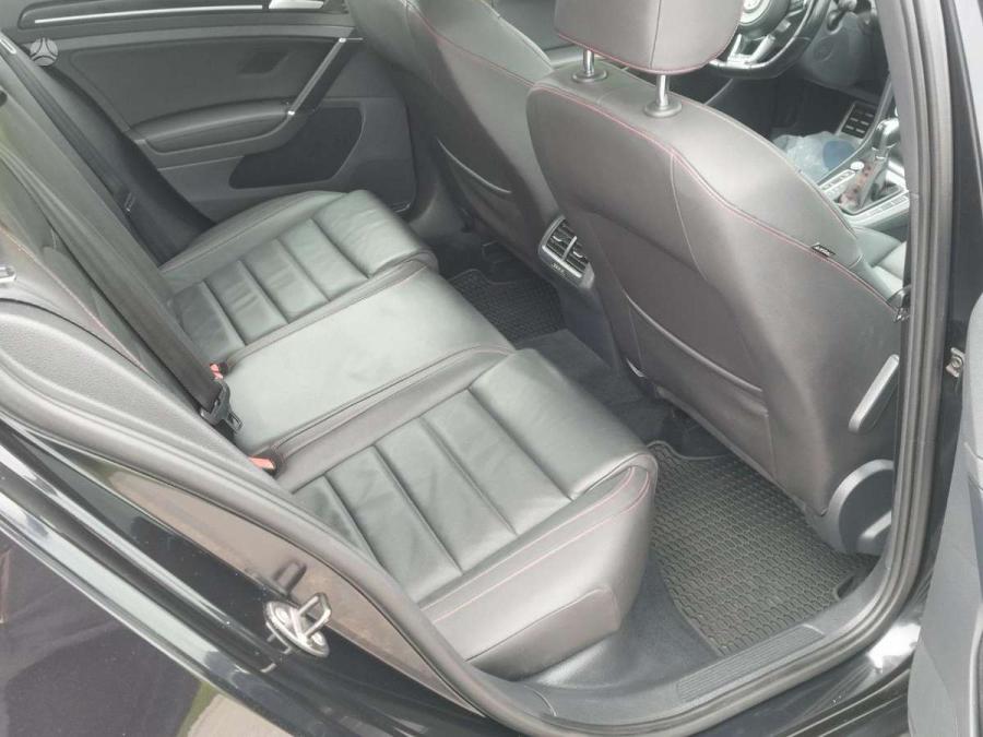 Black Volkswagen Golf 2015 in Siauliai, with an engine capacity of 1.98 L and mileage of 168 thousand km for 12000 €, photo 18 on AUTOMOTO.COM.LV