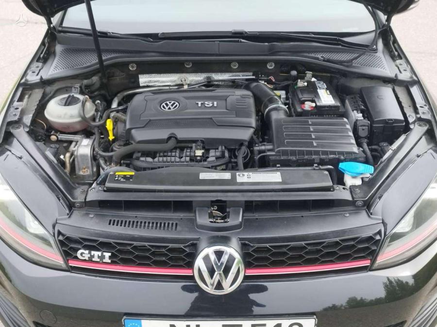 Black Volkswagen Golf 2015 in Siauliai, with an engine capacity of 1.98 L and mileage of 168 thousand km for 12000 €, photo 24 on AUTOMOTO.COM.LV