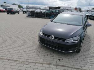 Black Volkswagen Golf 2015 in Marijampole, with an engine capacity of 1.60 L and mileage of 255 thousand km for 4350 €, photo 3 on AUTOMOTO.COM.LV