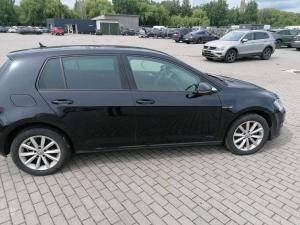 Black Volkswagen Golf 2015 in Marijampole, with an engine capacity of 1.60 L and mileage of 255 thousand km for 4350 €, photo 5 on AUTOMOTO.COM.LV