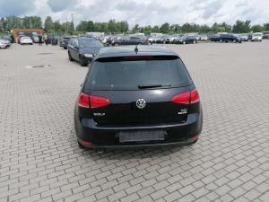 Black Volkswagen Golf 2015 in Marijampole, with an engine capacity of 1.60 L and mileage of 255 thousand km for 4350 €, photo 7 on AUTOMOTO.COM.LV