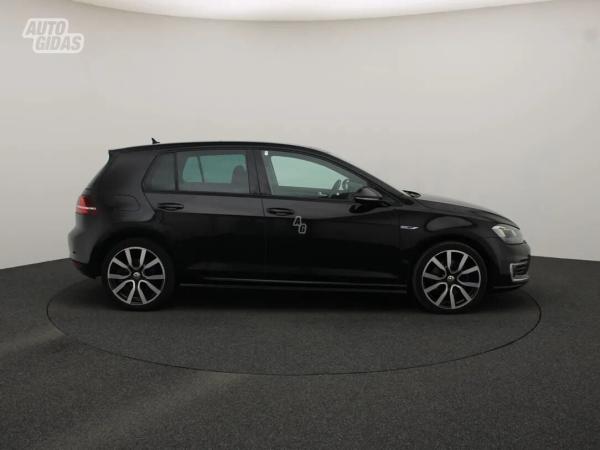 Black Volkswagen Golf 2015 in Vilnius, with an engine capacity of 1.40 L and mileage of 201 thousand km for 10699 €, photo 9 on AUTOMOTO.COM.LV