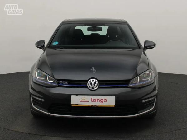 Black Volkswagen Golf 2015 in Vilnius, with an engine capacity of 1.40 L and mileage of 205 thousand km for 10799 €, photo 3 on AUTOMOTO.COM.LV